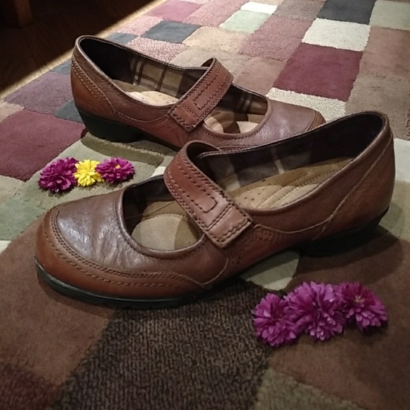 Naturalizer | Shoes | Naturalizer Leather Mary Jane Heeled Shoes | Poshmark